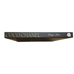Accents | Coco Chanel New Special Edition The Illustrated World Of A ...